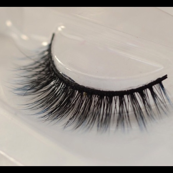 Makeup | Exclusive Luxury Lashes Subtle Blue Tint On Tips | Poshmark